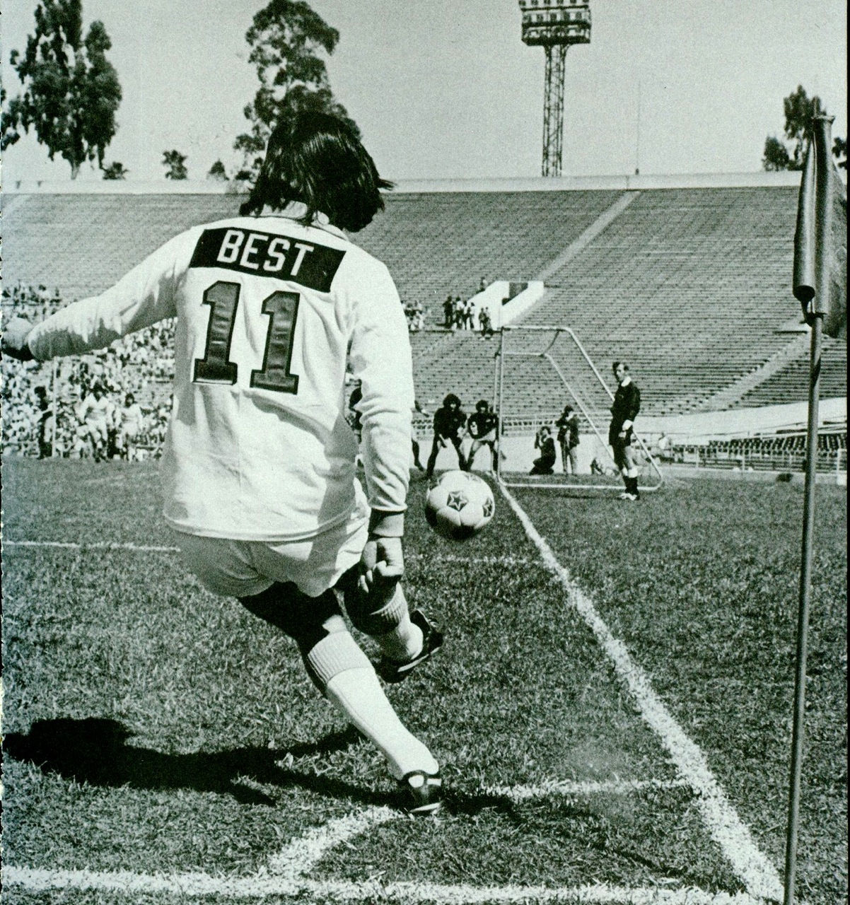 Los Angeles Aztecs Vintage – Beyond The Last Man