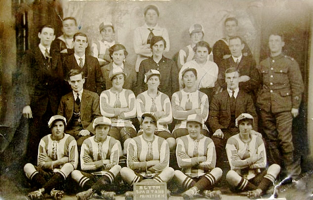 The Munitionettes Vintage 1917-18 – Beyond The Last Man