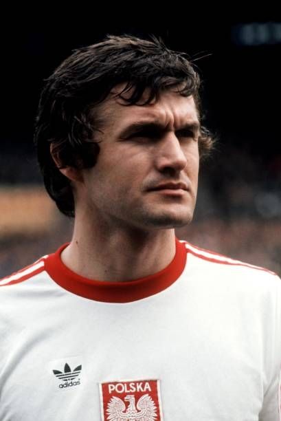 Poles Apart – Suski, Lubański & The League Of Ireland – Beyond The Last Man