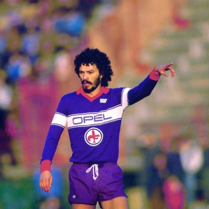 Sócrates – More Than A Footballer – Beyond The Last Man
